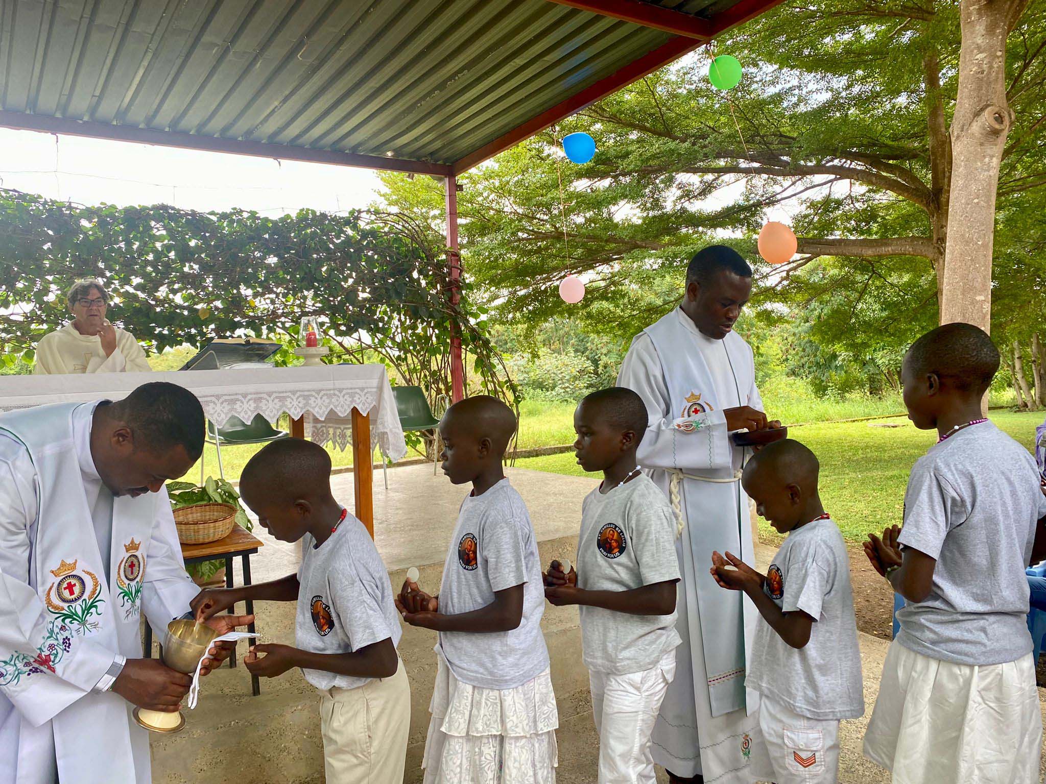 Celebrazione dei Battesimi e delle Prime Comunioni – Karungu